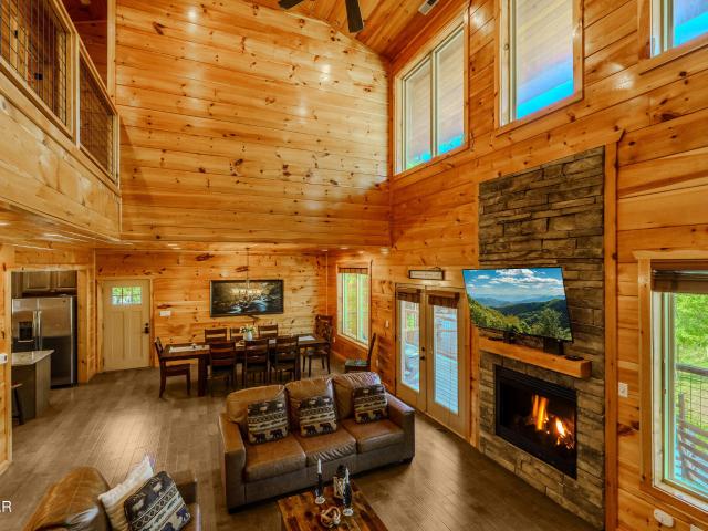 1116 Greenbriar Village Lane