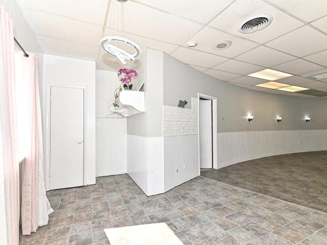 1116 Grove Ave, Unit 1118 Grove Ave