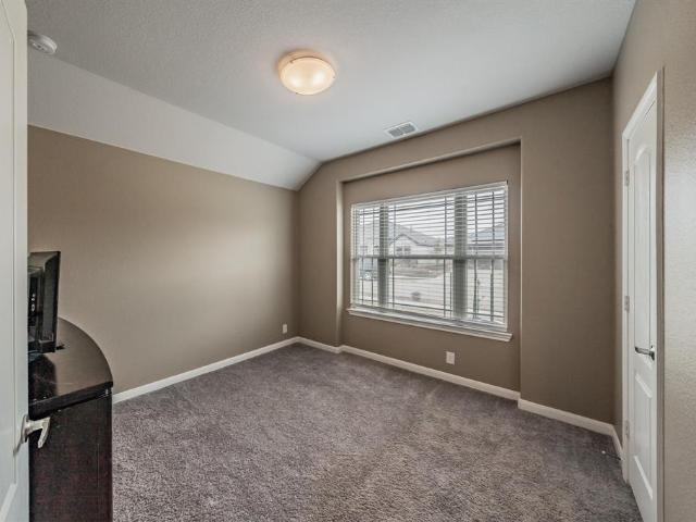 1116 Kingbird Lane