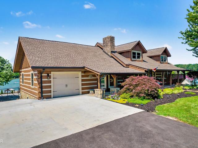 1116 Lake Ridge Drive