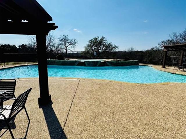 1116 Lakeside Trail