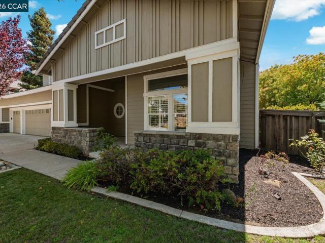 1116 Peacock Creek Dr