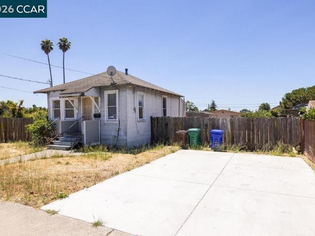 1116 Stanton
