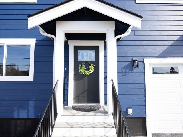1116 Sumas Avenue # 2