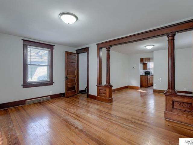 1116 S 23rd St, Lincoln, NE 68502