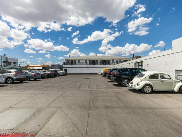 1116 S Casino Center Boulevard 3