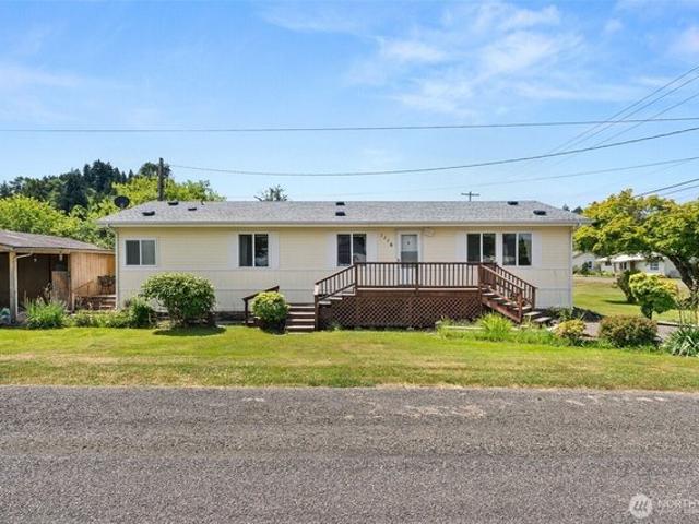 1116 Second St W, South Bend, WA 98586