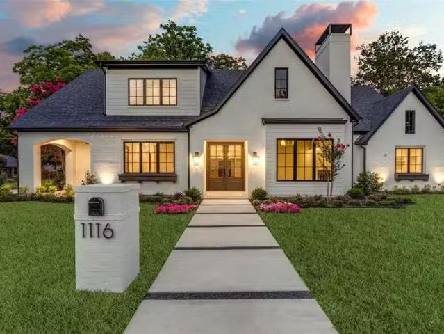 1116 Sherman St, Mc Kinney, TX 75069