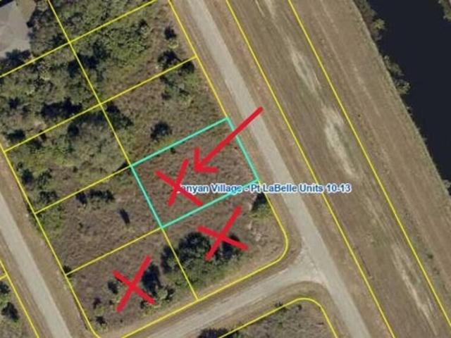 1116 Silverfish Dr, Banyan Village, FL 33935