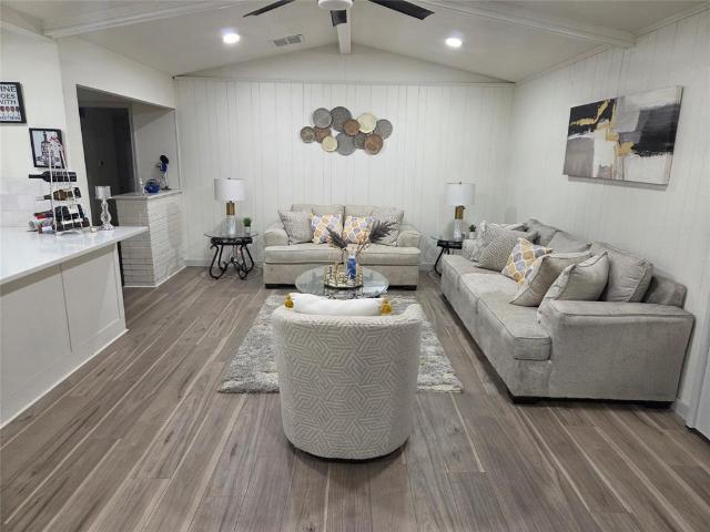 1116 Southwood Dr, DeSoto, TX 75115 | MLS #21246 | Compass