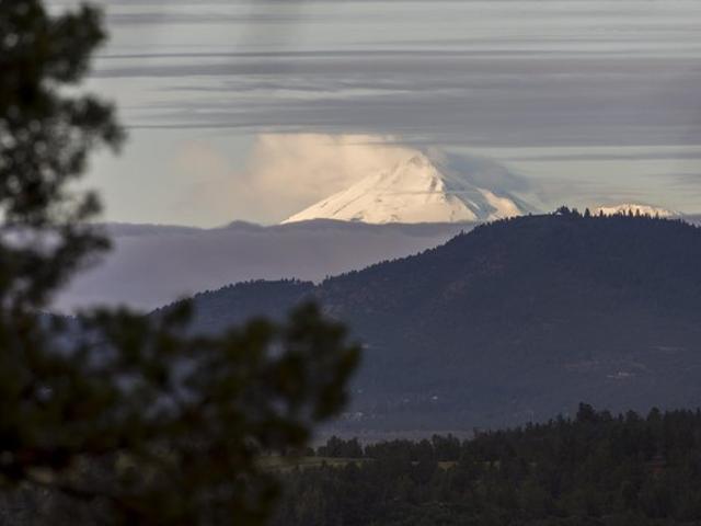 1116 Vine Maple Dr, Klamath Falls, OR 97601