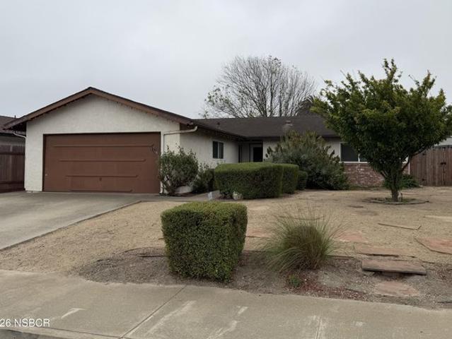 1116 W Cherry Ave, Lompoc, CA 93436