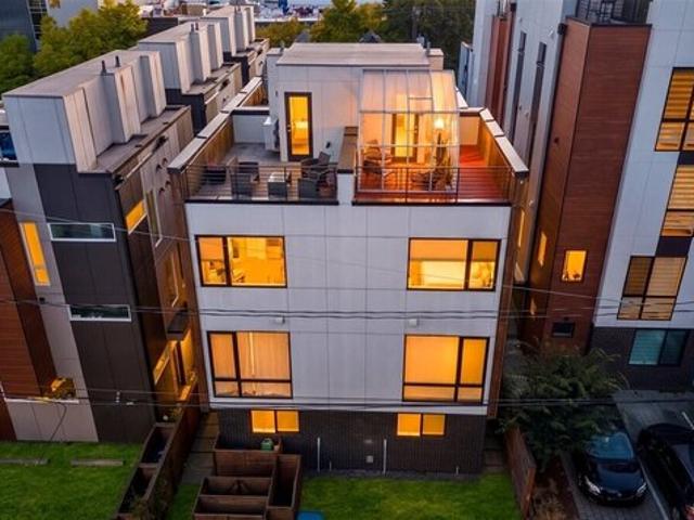 1116 13th Ave Unit D, Seattle, WA 98122