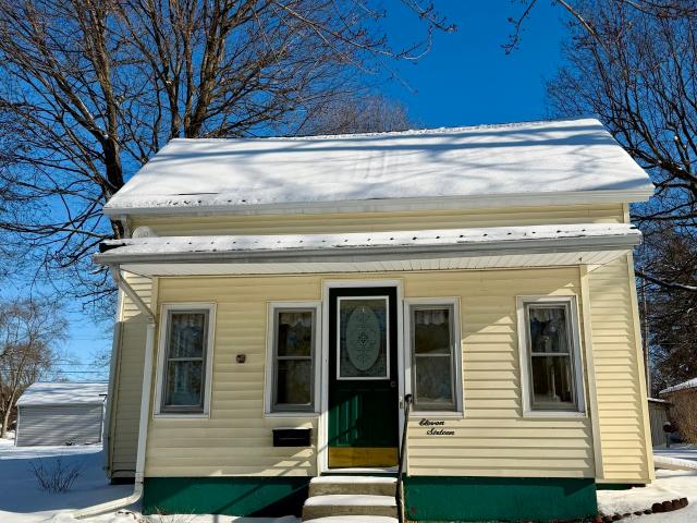 1116 3rd St, Covington, IN 47932 | Compass