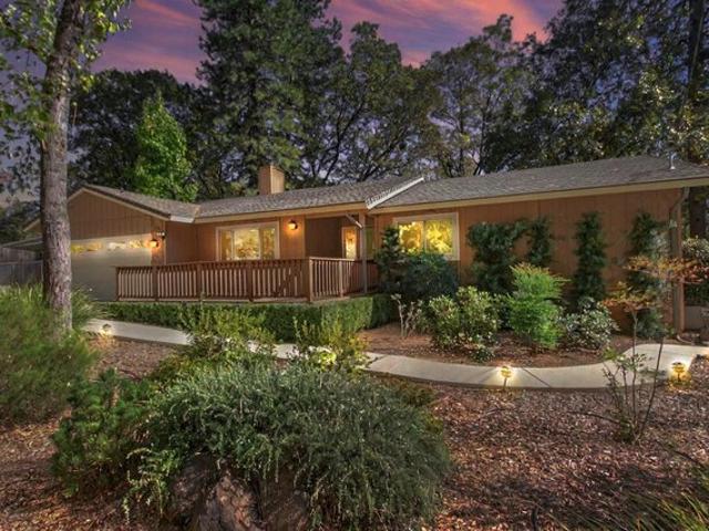 11173 Edward Dr, Grass Valley, CA 95949