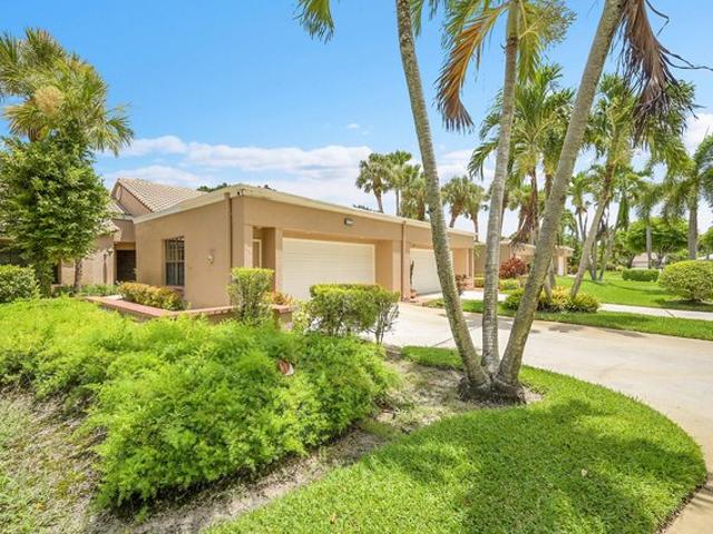 11174 Applegate Cir, Boynton Beach, FL 33437
