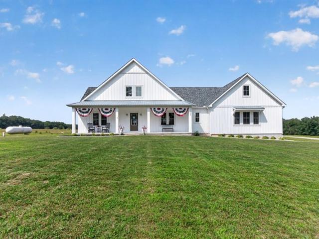 11174 Easton Rd, Rives Junction, MI 49277