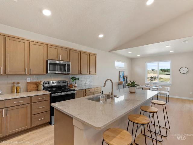 11175 Bluefield Dr 18/7