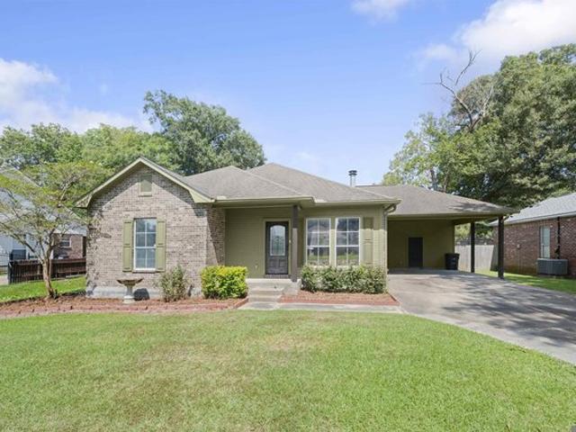 11178 Village Green Dr, Greenwell Springs, LA 70739