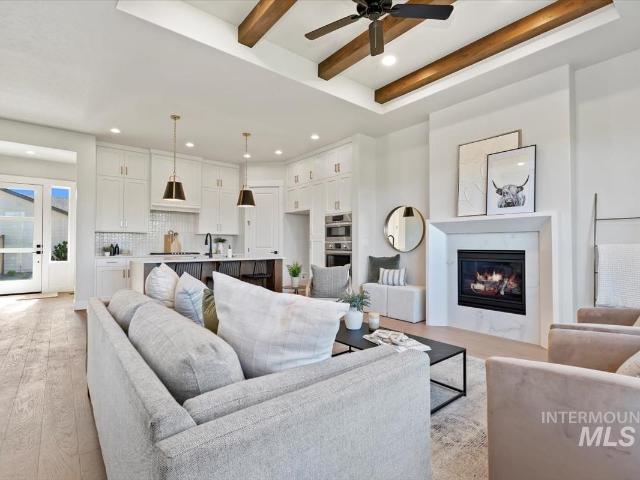 11178 S Corballis Ln