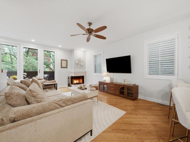1117 N Wood Street # 2