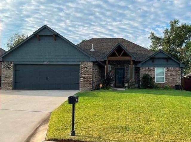 1117 Adeline Rd, Shawnee, OK 74804