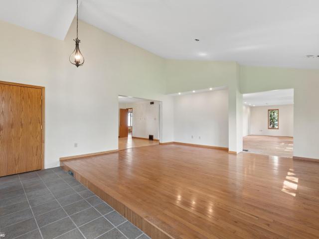1117 Buddy Holly Place