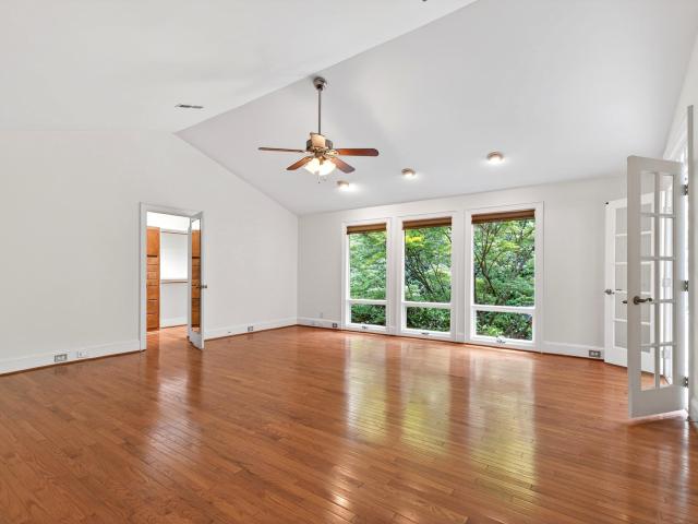 1117 Bentham Drive