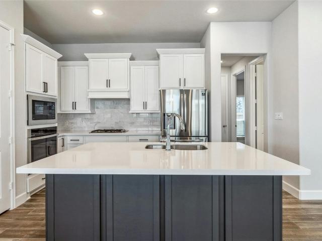 1117 Blue Oak Blvd