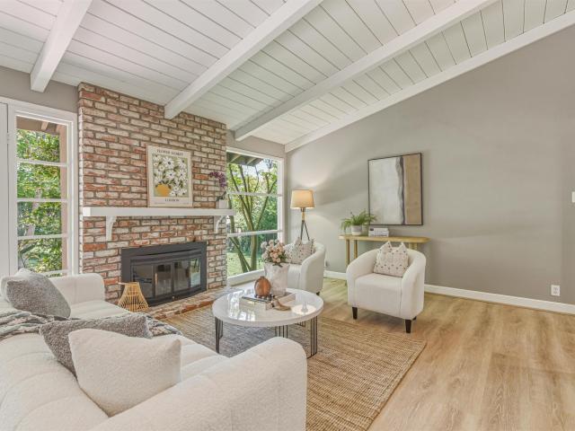 1117 Chesterton Ave
