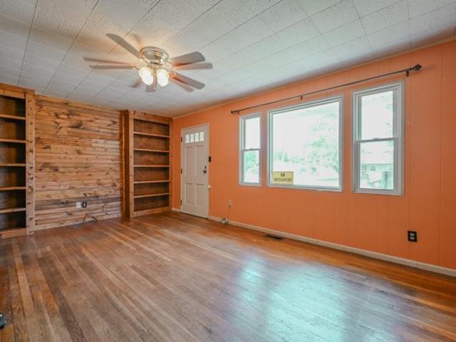 1117 Circle Dr, Xenia, OH 45385