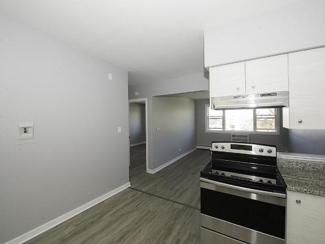 1117 East Roosevelt 1 Bedroom Apartment for Rent at 1117 E Roosevelt Rd, Wheaton, IL 60187
