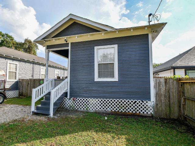 1117 Fred St, Unit A, Houston, TX 77088 | MLS #44030 | Compass
