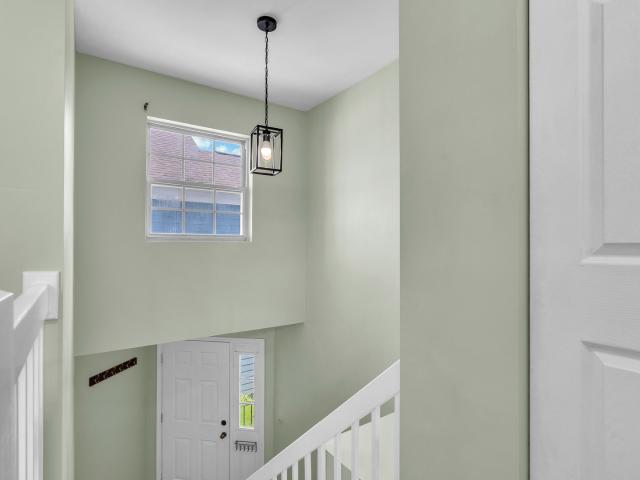 1117 kingston court # 1117