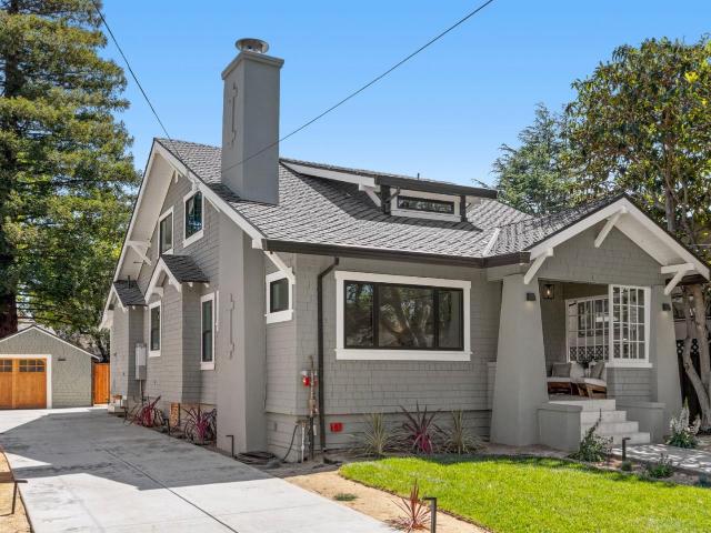 1117 Palm Drive