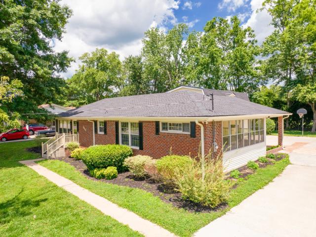 1117 Peninsula Dr