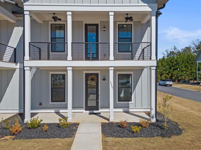 1117 Syrah Ln, Duncan, SC 29334 | MLS #327872 | Compass