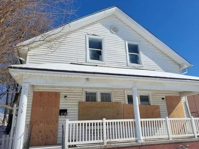 1117 S 12th St, Saint Joseph, MO 64503