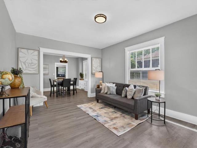 1117 S Noland Road