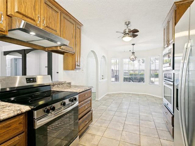 1117 S Thornbush Circle