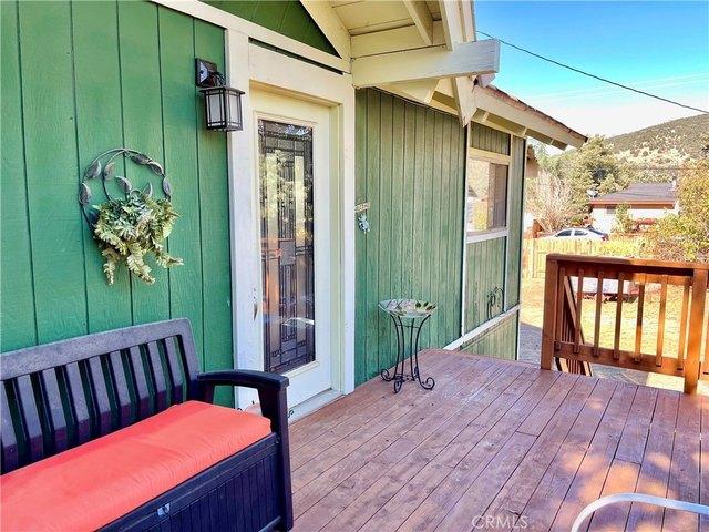 1117 Snowline Dr, Frazier Park, CA 93225