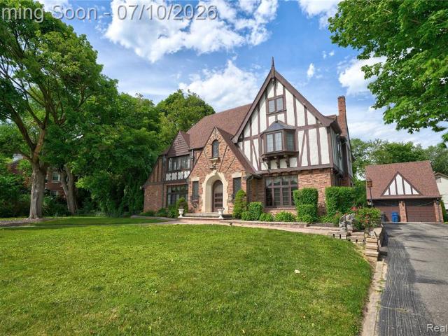 1117 South Drive