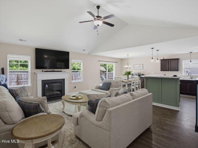 1117 Springdale Drive