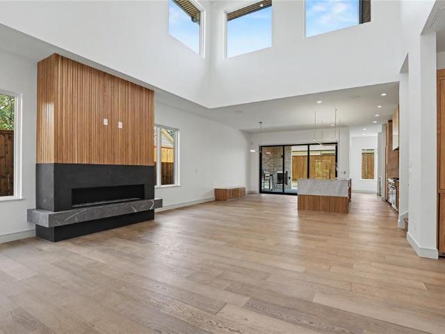 1117 Tedford Way