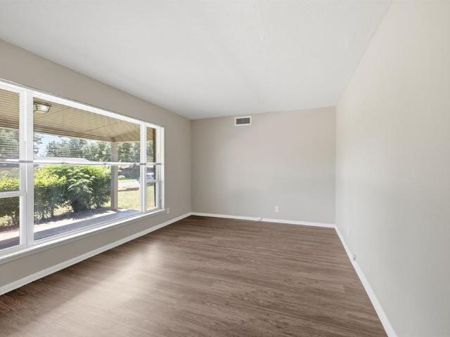 1117 Trailwood Drive