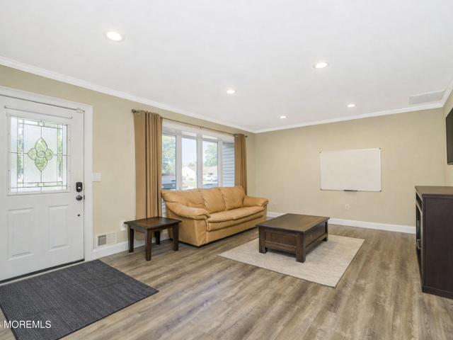 1117 Verdant Road