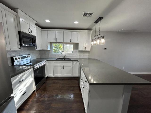1117 W 9th