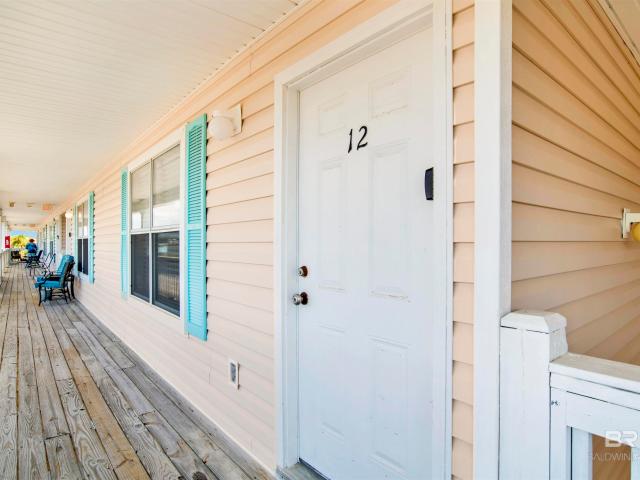 1117 W Lagoon Avenue 12