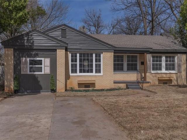 1117 W Symmes St, Norman, OK 73069