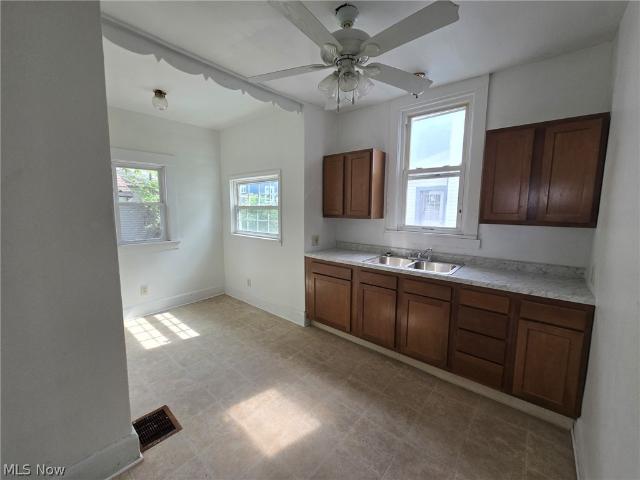 1117 14th Street NE
